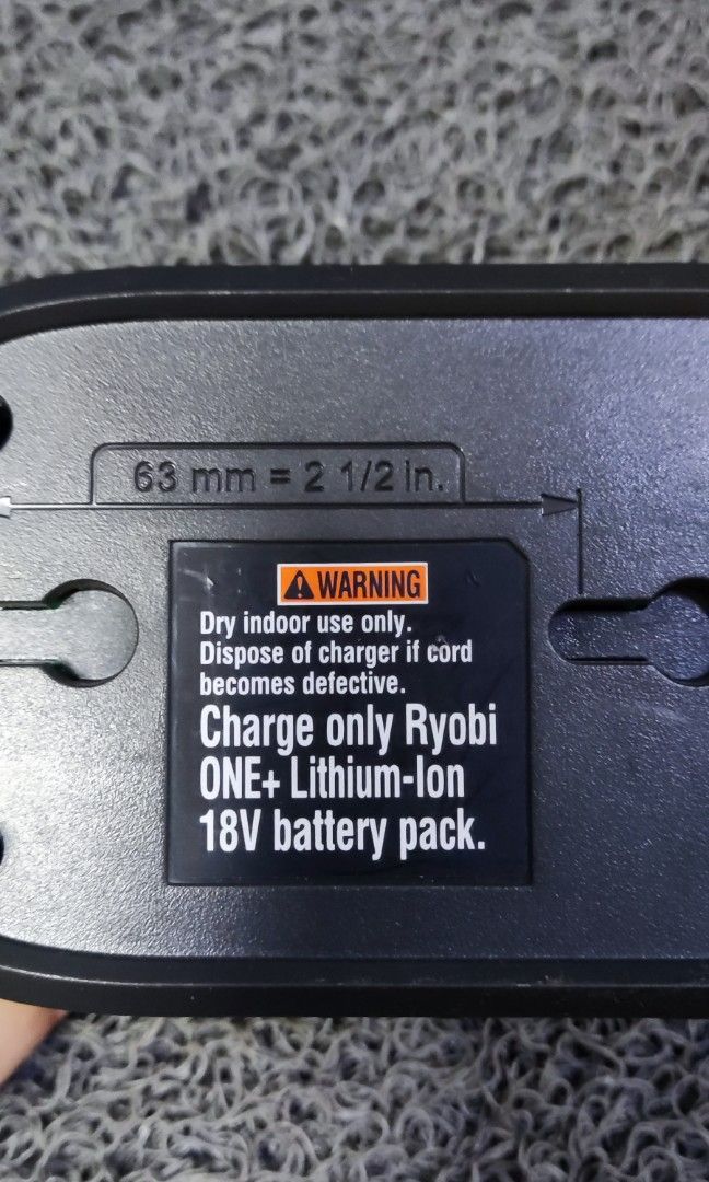 RYOBI 0ne+18v fast charger, intelliport 220v Model RC18120, Photography ...