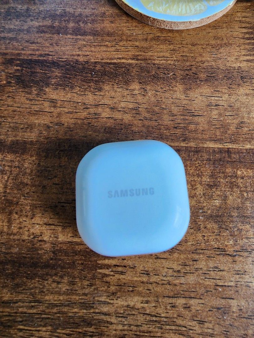 Samsung Galaxy Ear Bud Cradle EP-QR77 plus 1 Ear Bud SM-R177, Audio ...