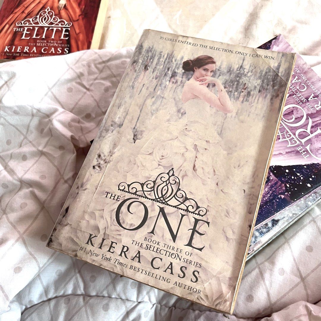 The Selection Series by Keira Cass, Hobbies & Toys, Books & Magazines ...