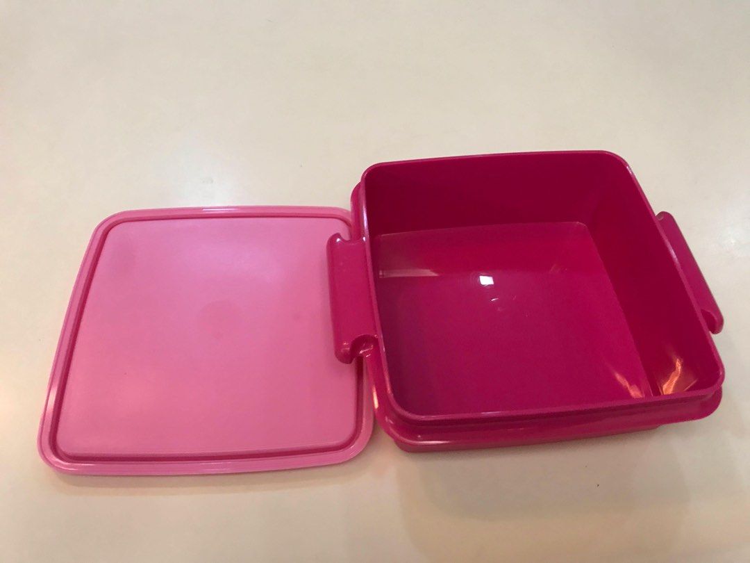 Tupperware Goody Box with Cariolier 790ml, Furniture & Home Living ...