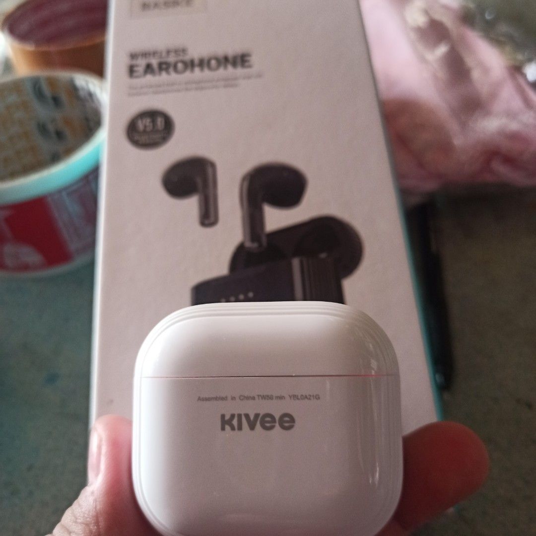 Tws Kivee warna hitam, Elektronik, Audio di Carousell