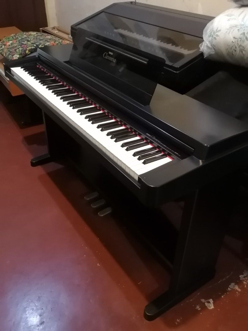 Yamaha Clavinova CLP560 Digital Piano, Hobbies & Toys, Music & Media ...
