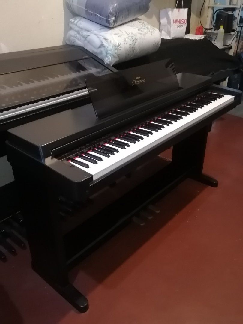 Yamaha Clavinova CLP560 Digital Piano, Hobbies & Toys, Music & Media ...