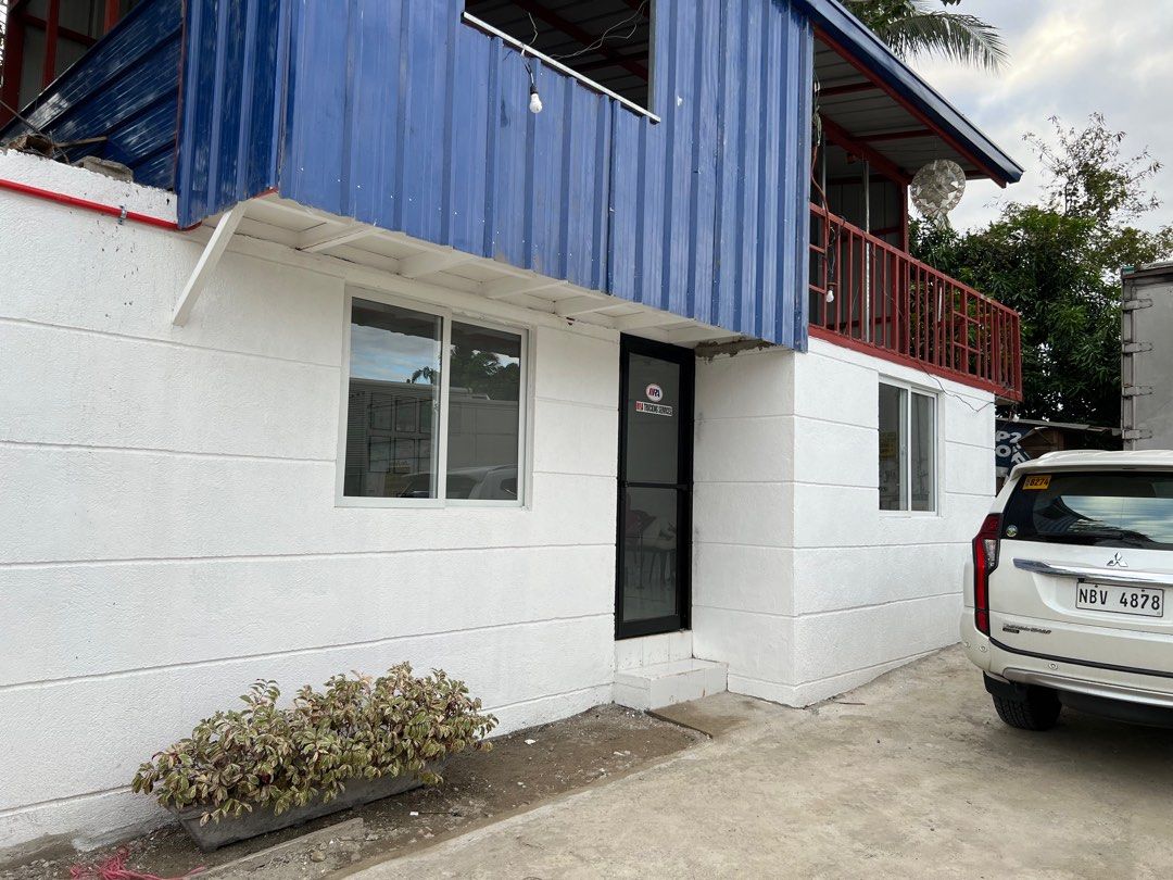 Truck For Hire For Rent 10w wing van 6W closed van, Business Services ...