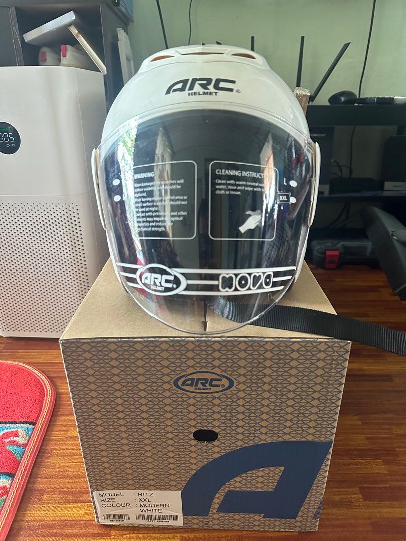 ARC Ritz Modern White Pearl White Size XXL, Auto Accessories on Carousell