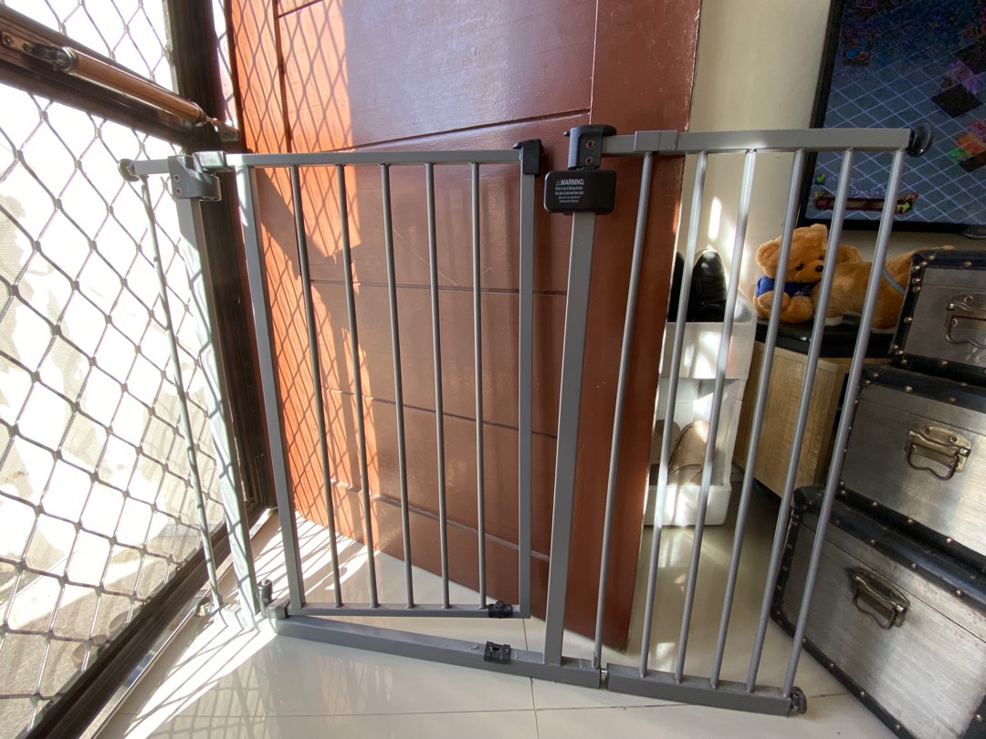 Baby Gate with extensions, Babies & Kids, Baby Nursery & Kids Furniture ...