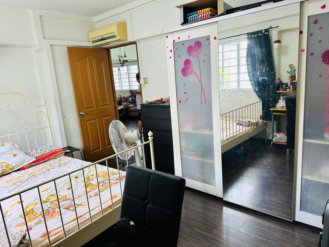 Big Common room with Exclusive toilet or Master room, Property, Rentals ...