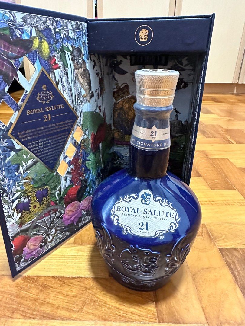 Brand new Royal Salute Signature Blend 21 yrs old 70cl. Immediate sale due to overseas ...