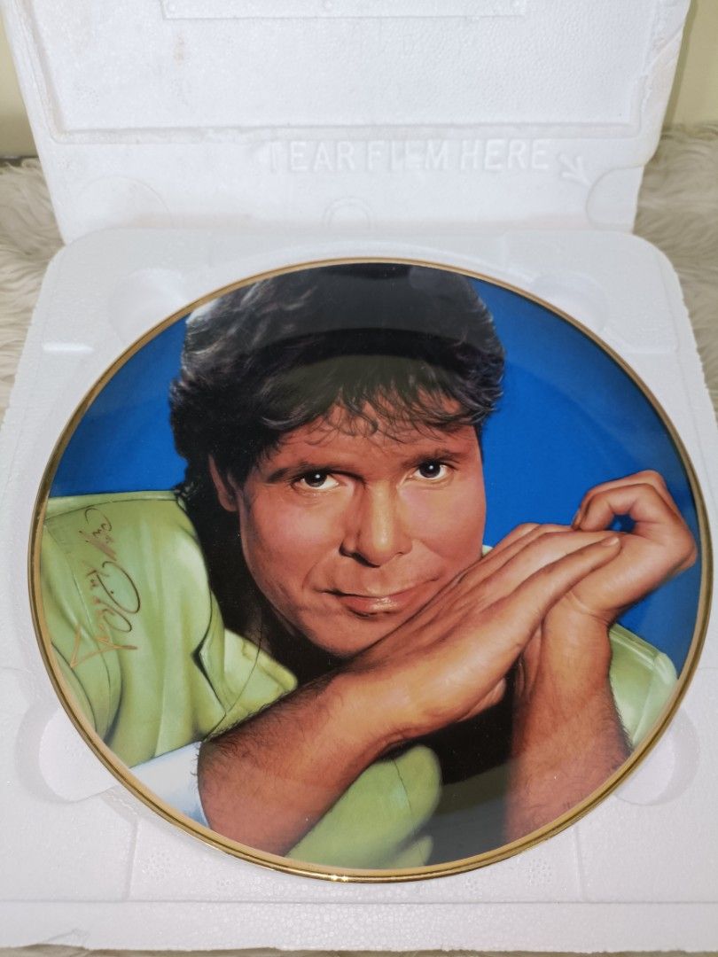 Cliff Richard's Collectible deco plate with Autograph, Furniture & Home ...