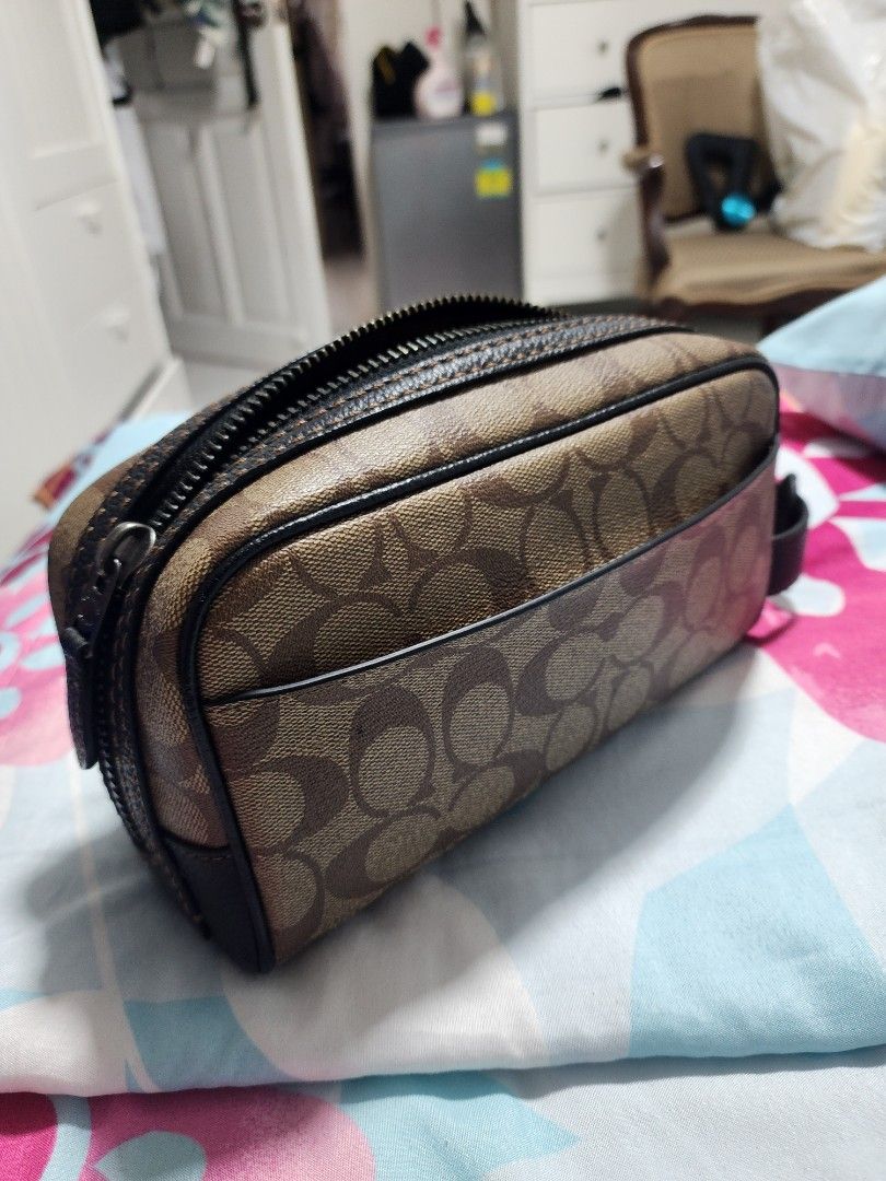 COACH toilet/clutch pouch, Luxury, Bags & Wallets on Carousell
