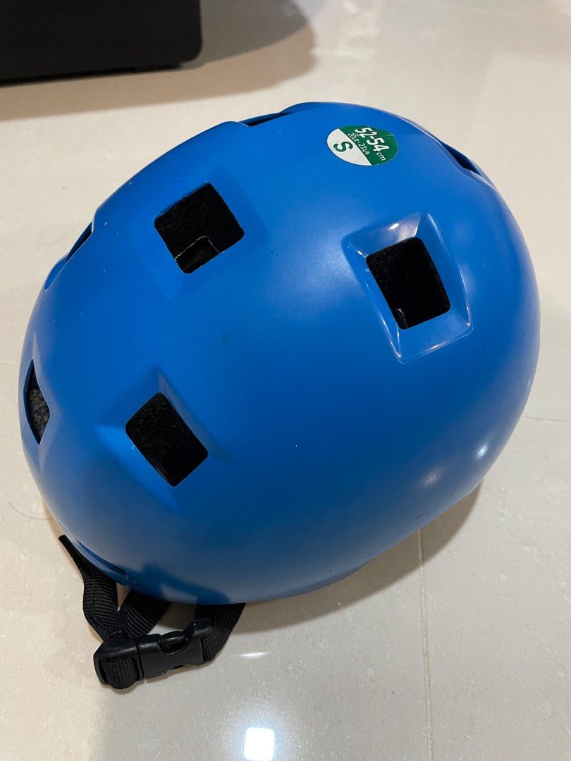 Decathlon (Oxelo) kid cycling helmet, Sports Equipment, Bicycles ...