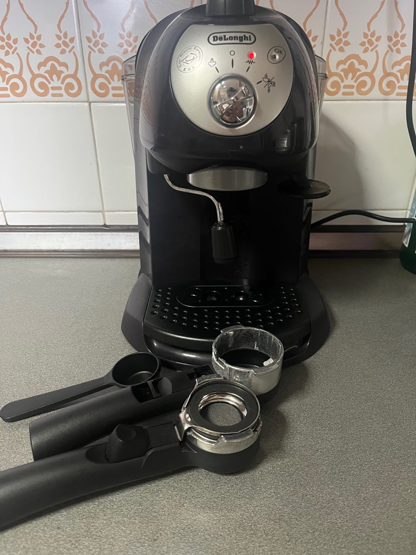 Delonghi manual espresso machine, TV & Home Appliances, Kitchen ...