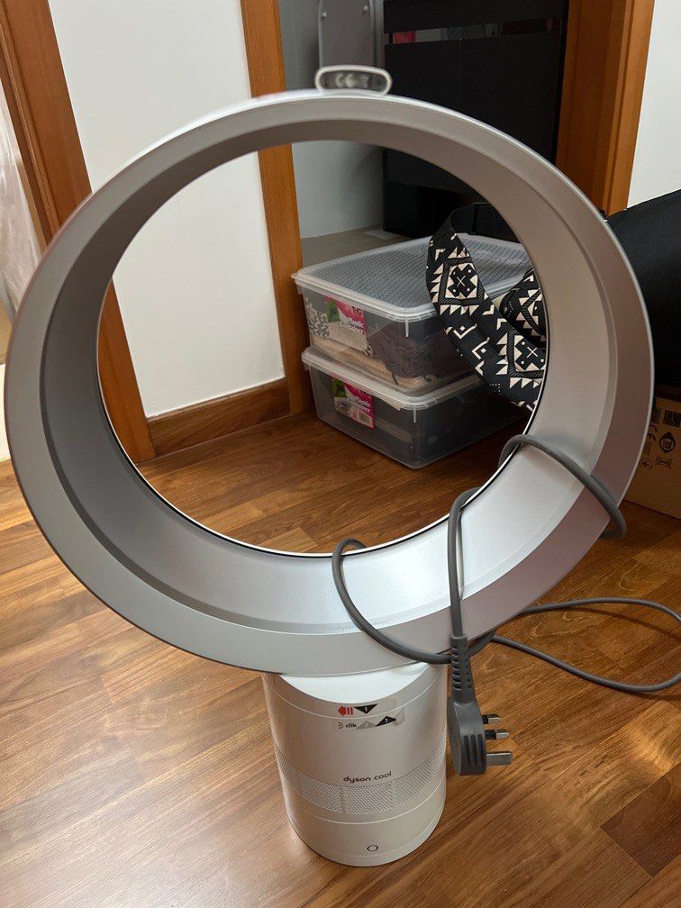 Dyson desktop fan am06 white with controller, Furniture & Home Living ...