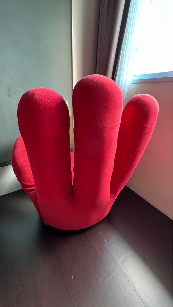 Finger chair, Furniture & Home Living, Furniture, Sofas on Carousell
