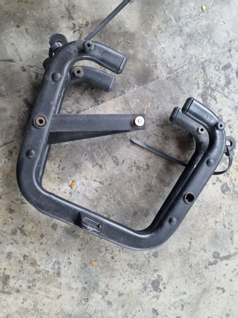 Givi universal side pannier rack (without brackets ), Motorcycles ...