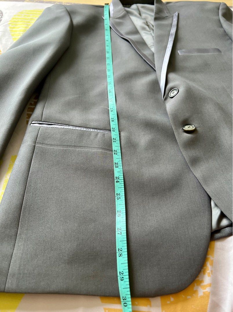 Gray tuxedo coat formal attire for men groom wedding entourage, Men's ...