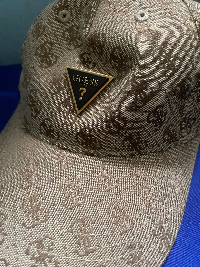 Guess hat, Men's Fashion, Watches & Accessories, Caps & Hats on Carousell