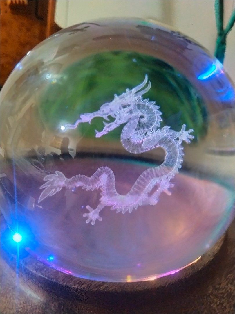 Heavy Crystal Orb Chinese Dragon, Hobbies & Toys, Memorabilia ...