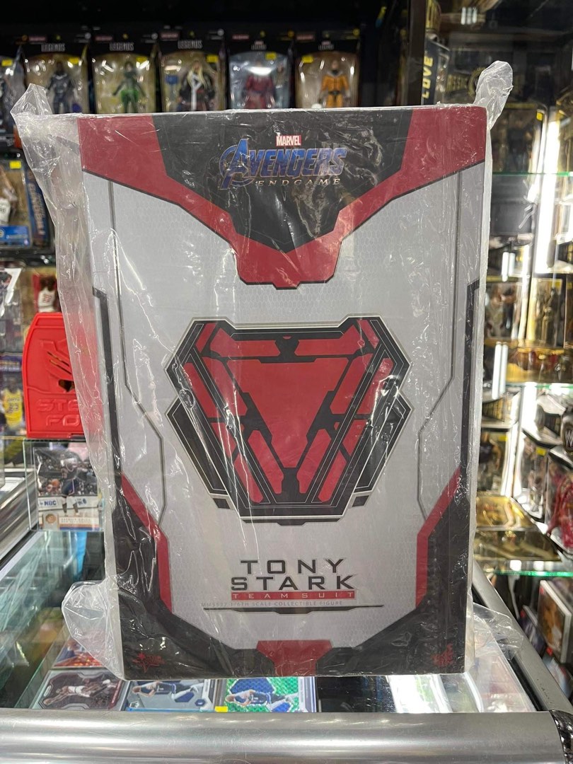 Hottoys 1/6 Scale Figures, Hobbies & Toys, Toys & Games on Carousell