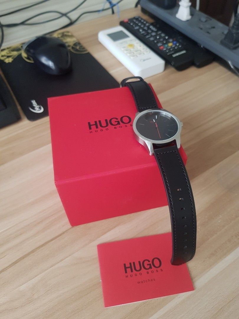 HUGO BOSS QUARTZ WATCH (Model: 1530018), Men's Fashion, Watches ...