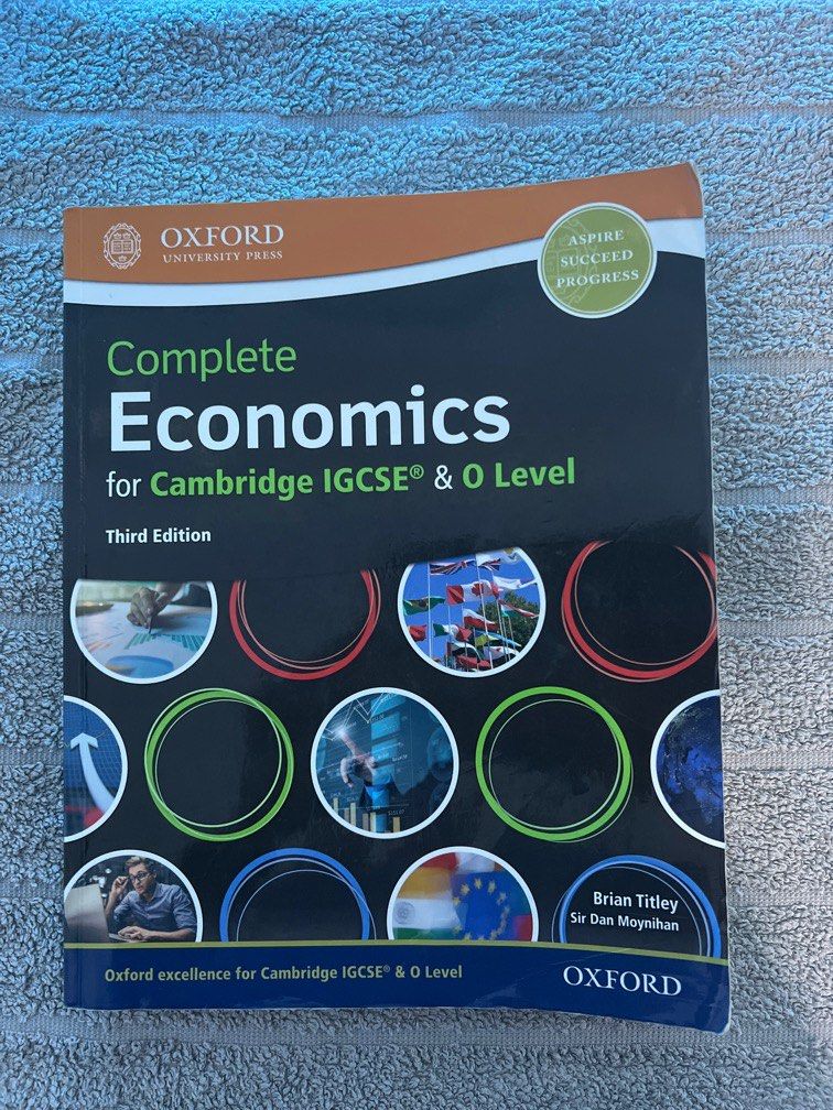 Igcse Economics Textbook Hobbies And Toys Books And Magazines Textbooks On Carousell