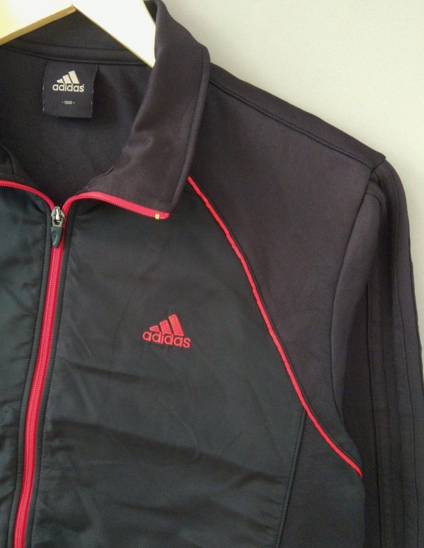 Jaket tracktop Adidas hitam hyundai original second, Fesyen Pria, Pakaian , Baju Luaran di Carousell
