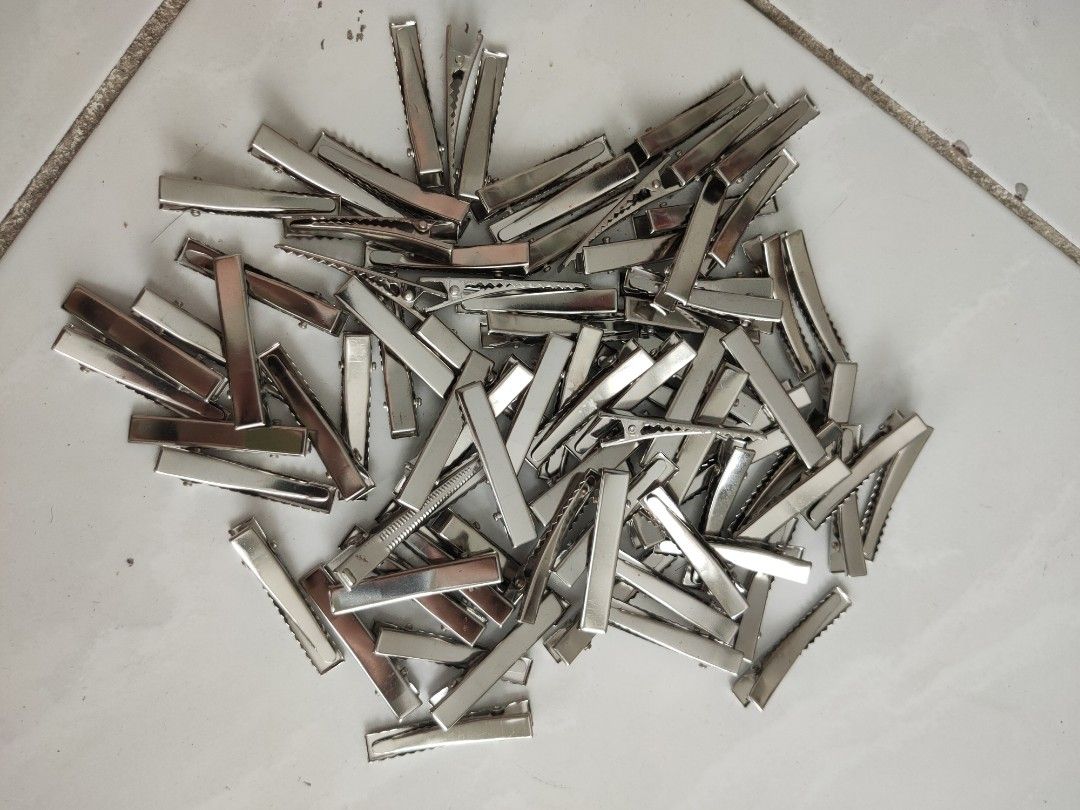 Jepit buaya besi silver 4,5 cm 7 lusin, Fesyen Wanita, Aksesoris di ...