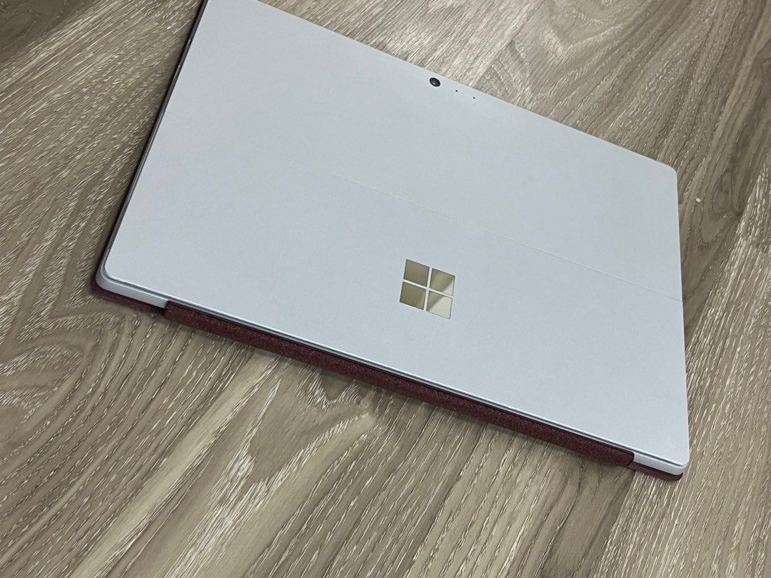 like-new Microsoft Surface Pro 2017 | i7-7660U 8GB 256GB | Microsoft ...