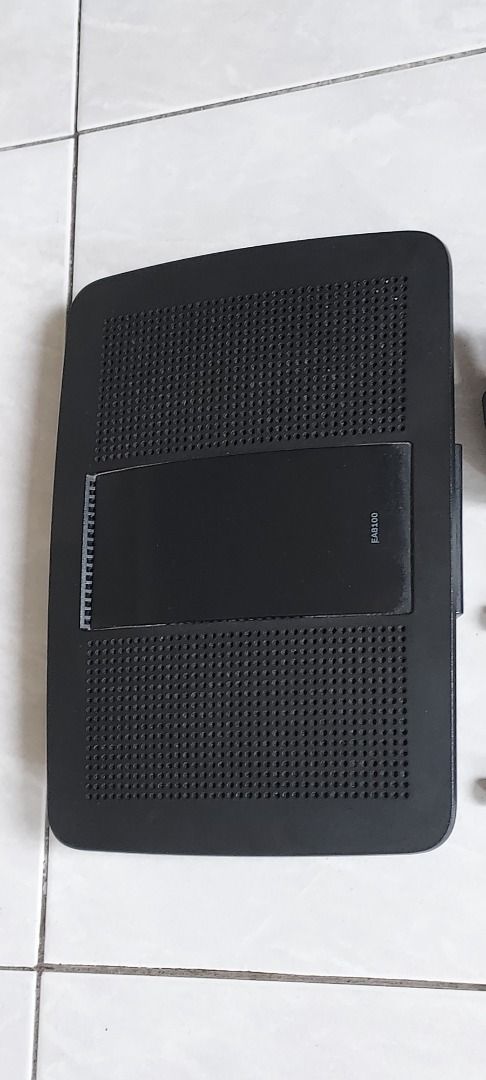 Linksys EA 8100 router - Starhub TV+compatible, Computers & Tech, Parts ...
