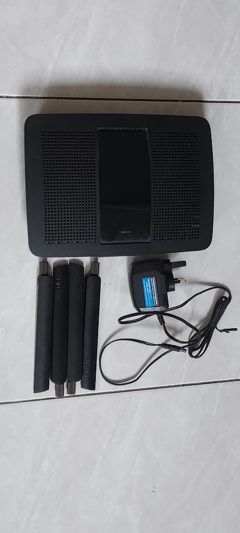 Linksys EA 8100 router - Starhub TV+compatible, Computers & Tech, Parts ...