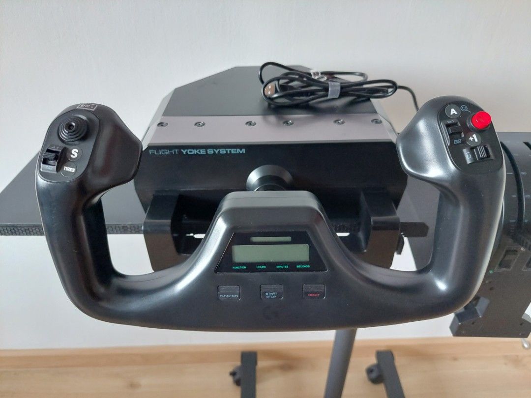 Logitech Flight Yoke System - Includes Yoke, Throttle Quadrant & Stand ...