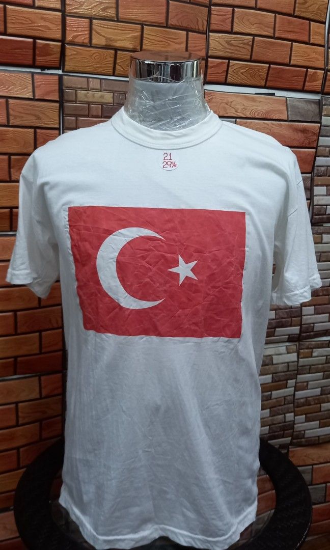 Macam.macam ada ni, Men's Fashion, Tops & Sets, Tshirts & Polo Shirts on Carousell