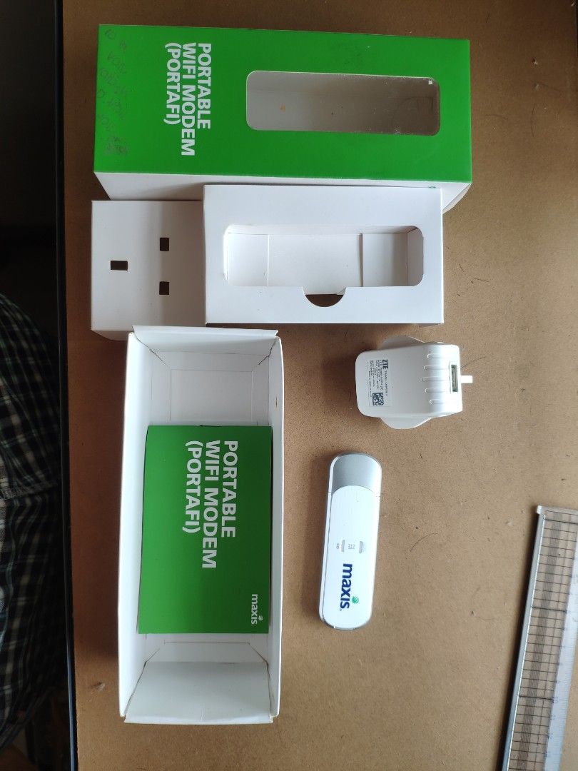 MAXIS PORTAWIFI ZTE MF70 3G PORTABLE MODEM, Computers & Tech, Parts ...