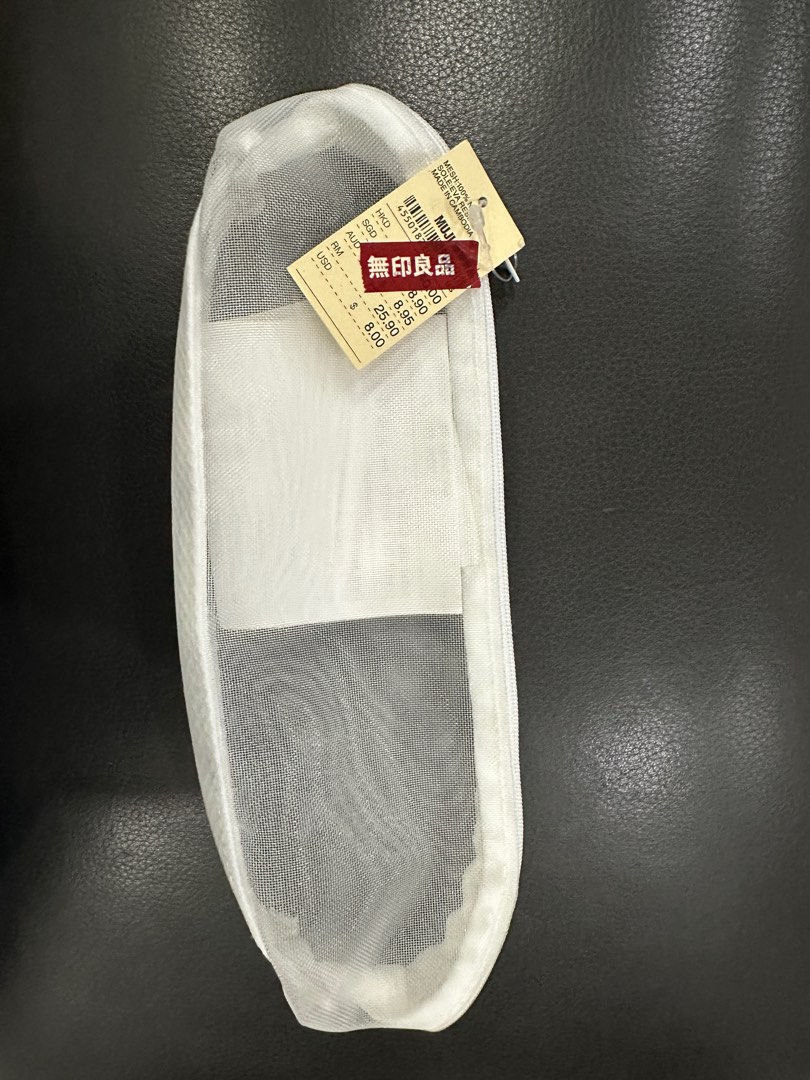 Muji Toothbrush Holder Large, Men's Fashion, Watches & Accessories ...