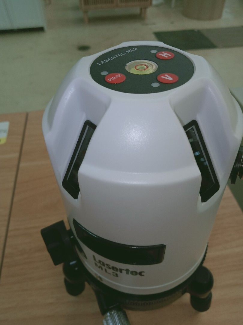 MULTI-LINE LASER LEVEL. ML3. LASERTEC, Commercial & Industrial ...