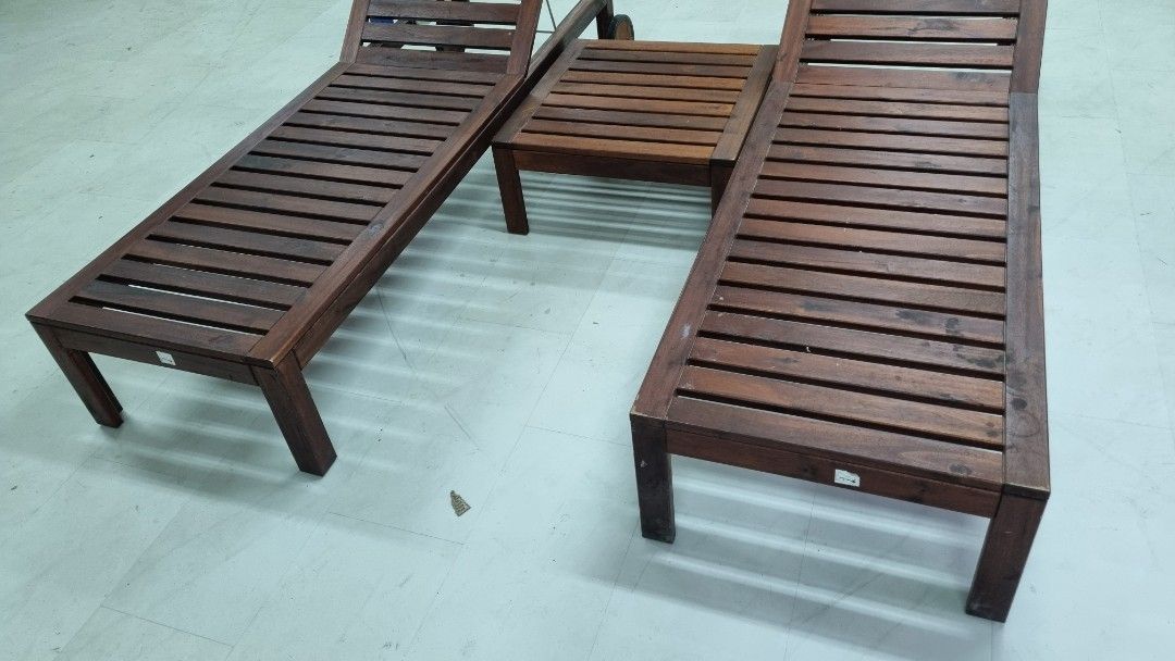 Natural Teak timber swimming pool outdoor lounge chair and side table ...