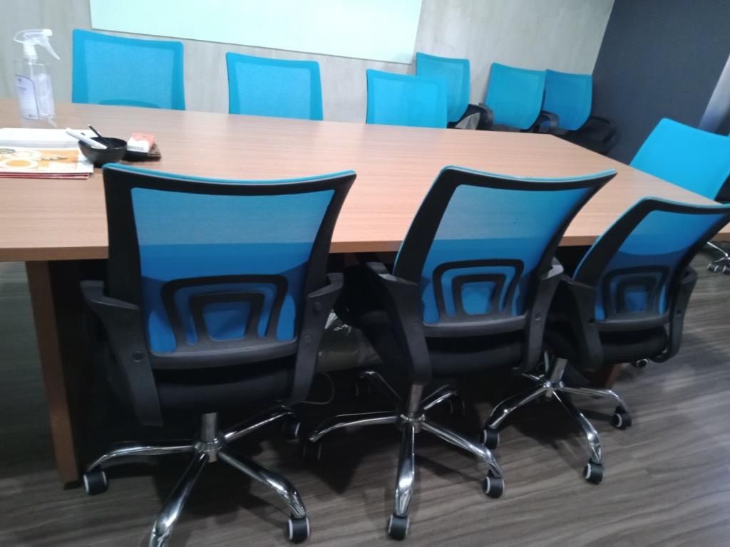 Office Chair Mandaue Foam Swivel adjustable - REPRICED, Furniture ...