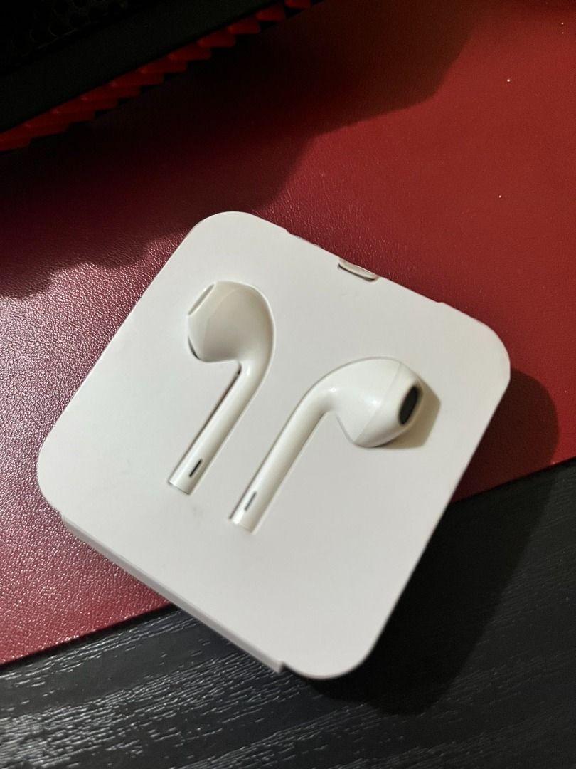 ORIGINAL APPLE EARPODS, Audio, Earphones on Carousell