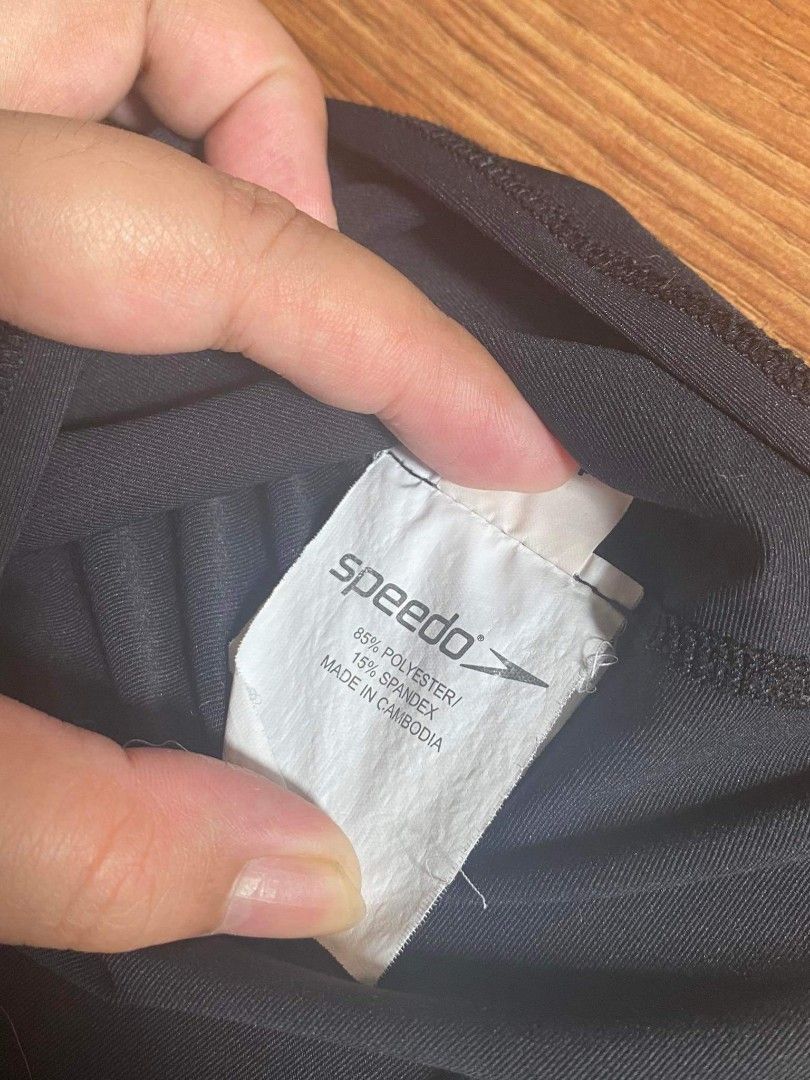 Original Speedo Rashguard, Women's Fashion, Swimwear, Rash guard on ...