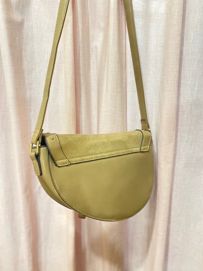 Primark sling bag in beige, Women's Fashion, Bags & Wallets, Cross-body ...