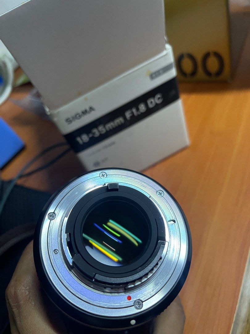 Sigma 18-35mm F1.8 DC Lens, Photography, Lens & Kits on Carousell