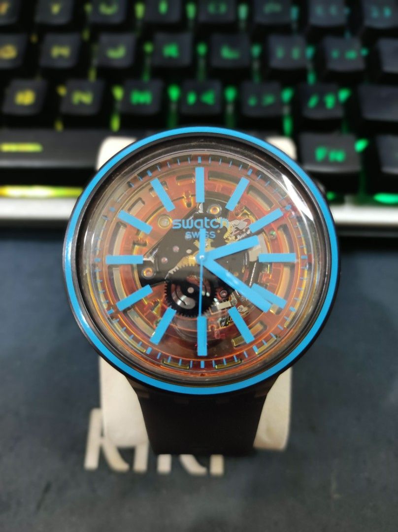 Swatch Big Bold Spectrum Fire Taste, Men's Fashion, Watches ...