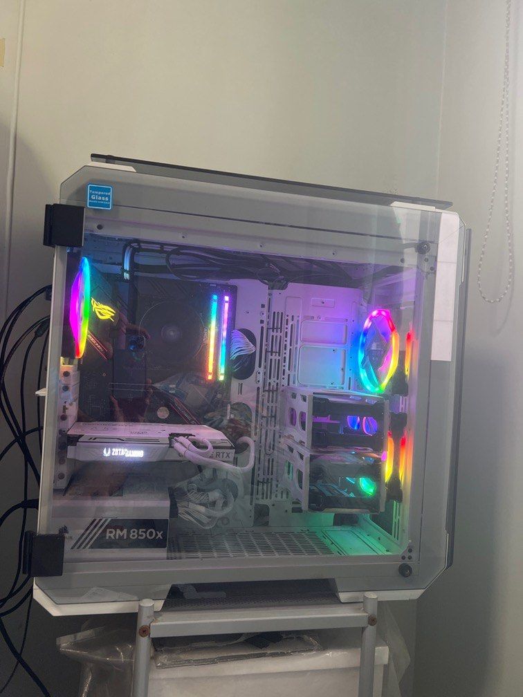 Thermaltake View 71 Snow Edition, Computers & Tech, Parts & Accessories ...