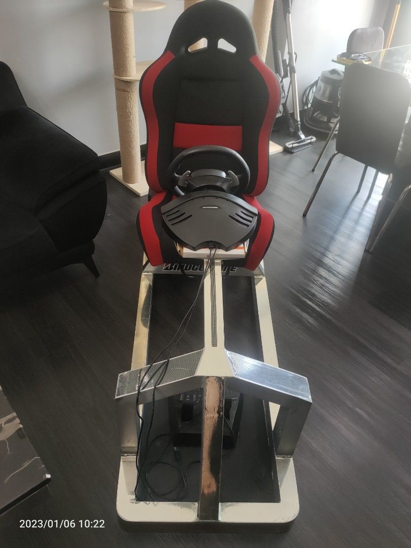 Thrustmaster T80 - Ferrari 488 GTB Edition with seat setup.Can nego ...