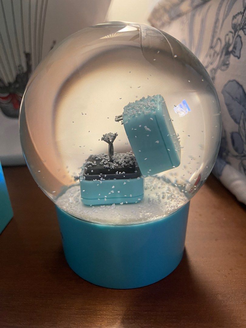 Tiffany & Co Snow Globe Wedding Ring, Hobbies & Toys, Memorabilia & Collectibles, Vintage ...