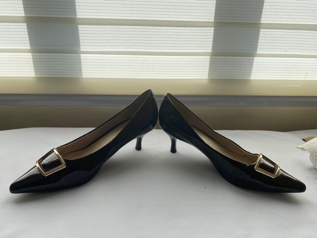 Trample Art executive shoes, Women's Fashion, Footwear, Heels on Carousell