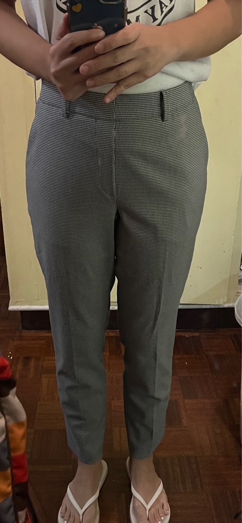 Uniqlo work pants, Women's Fashion, Bottoms, Jeans on Carousell