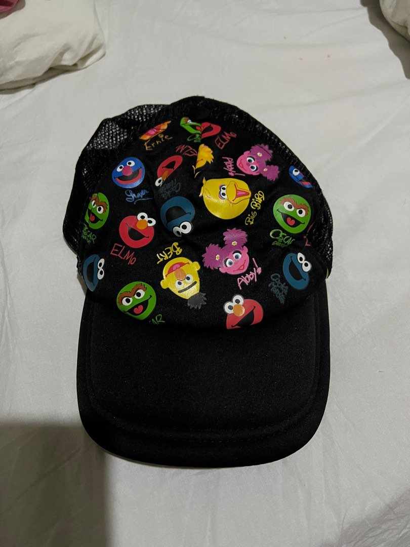 Universal Studios Sesame Street Cap, Men's Fashion, Watches ...