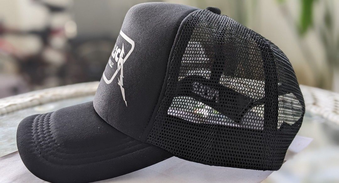 VANS X METALLICA Trucker Cap premium, Men's Fashion, Watches ...