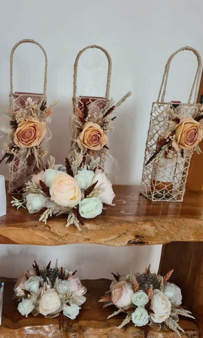 Wedding Souvenir Wine Holder Hobbies And Toys Stationary And Craft Occasions And Party Supplies